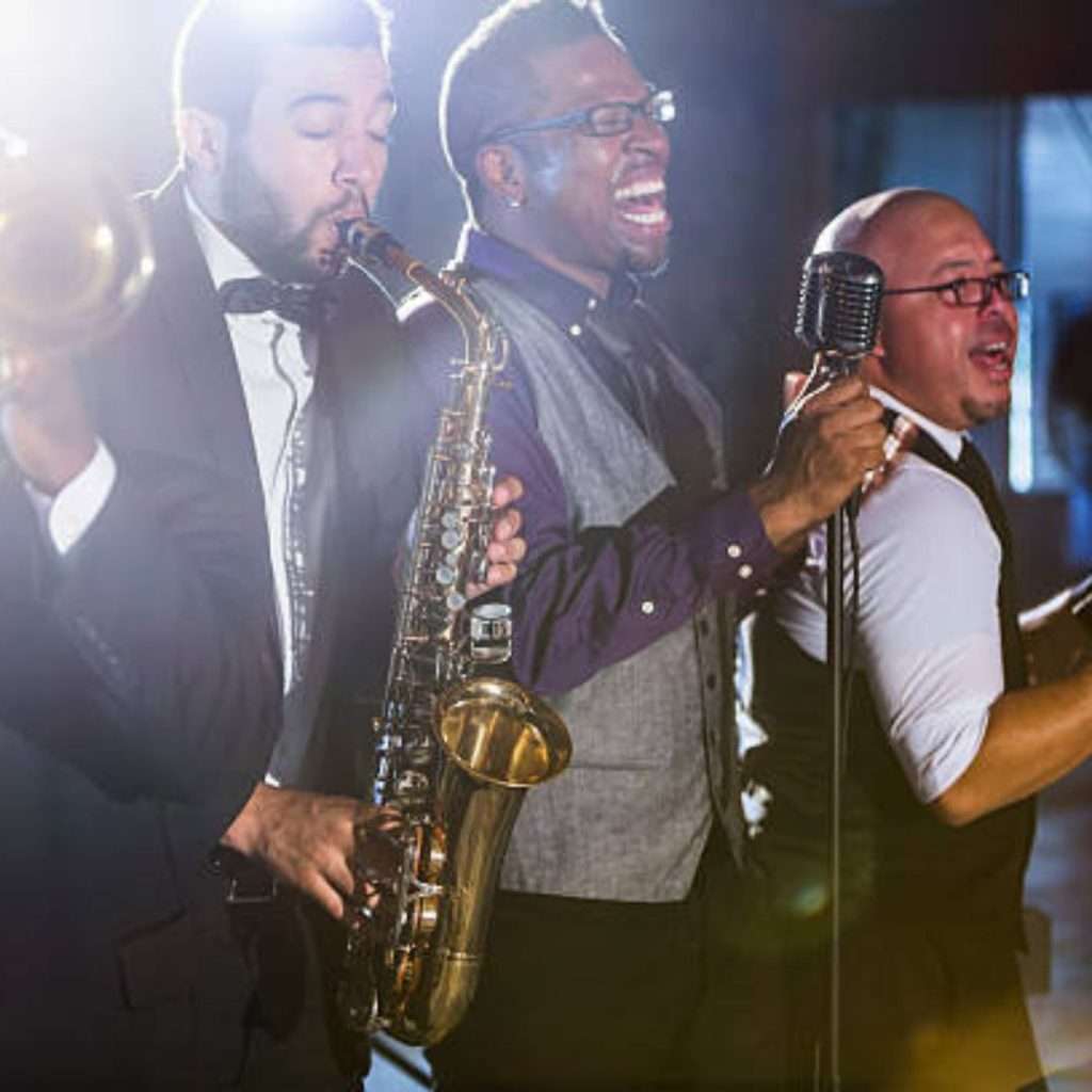 Hire Singers and Saxophonist in Bangkok - Entertainment Singapore Company