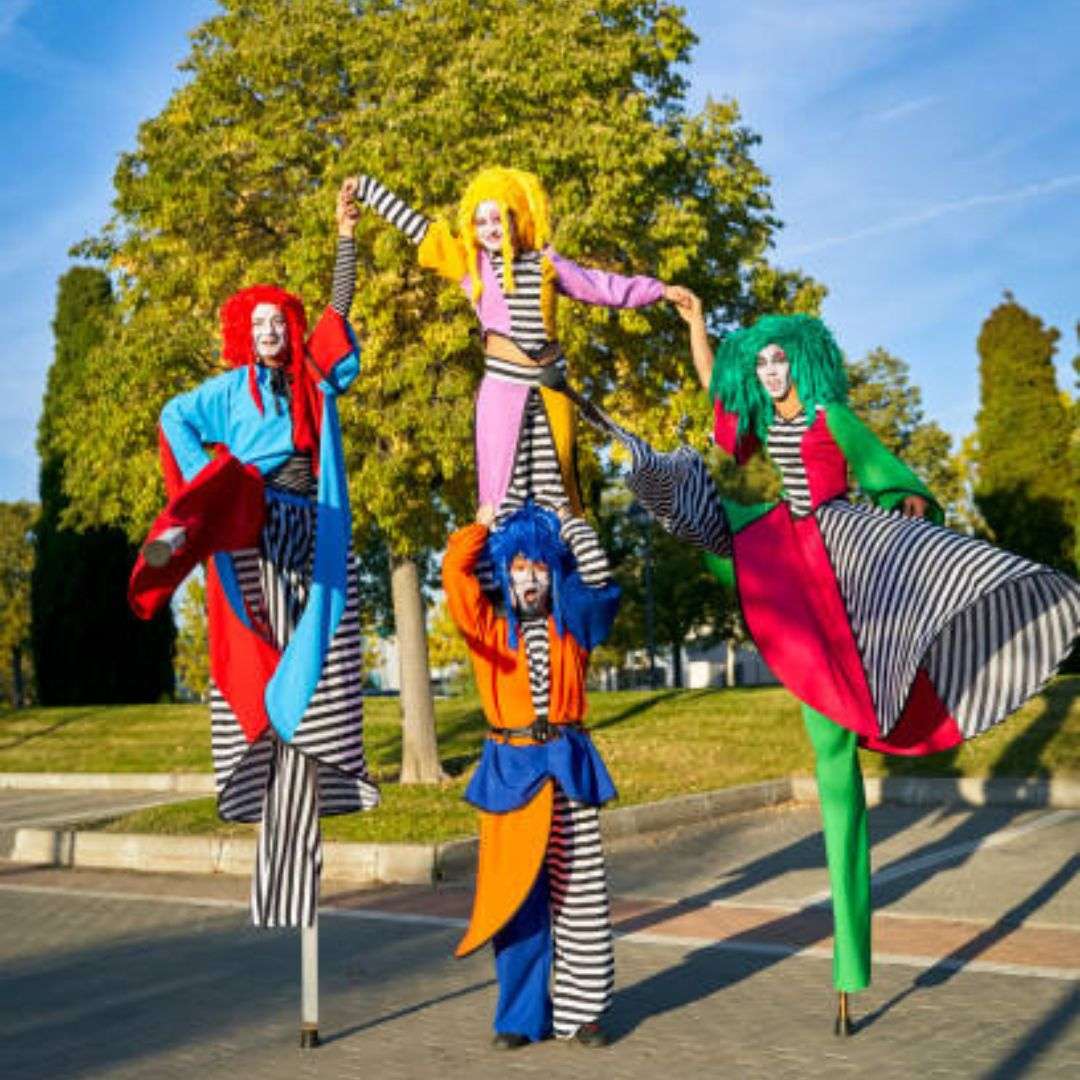 Hire Stilt Walker in Phuket - Entertainment Singapore Company Agency